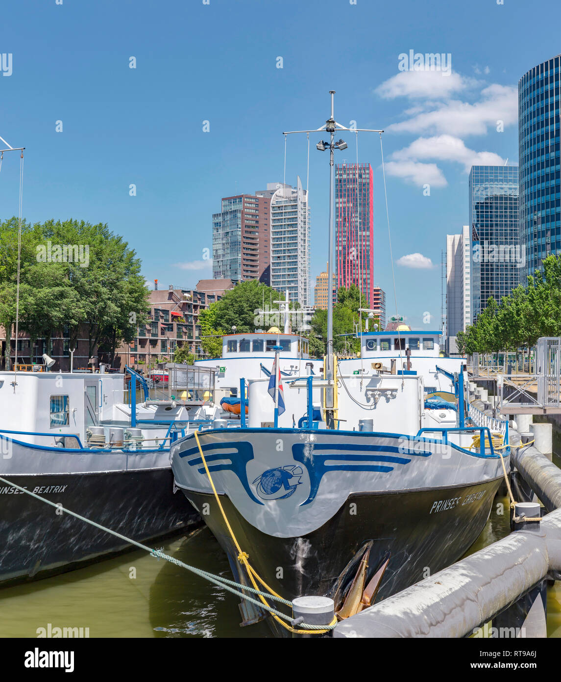 High rise apartment buildings at the Shipbuilders-port Stock Photo - Alamy