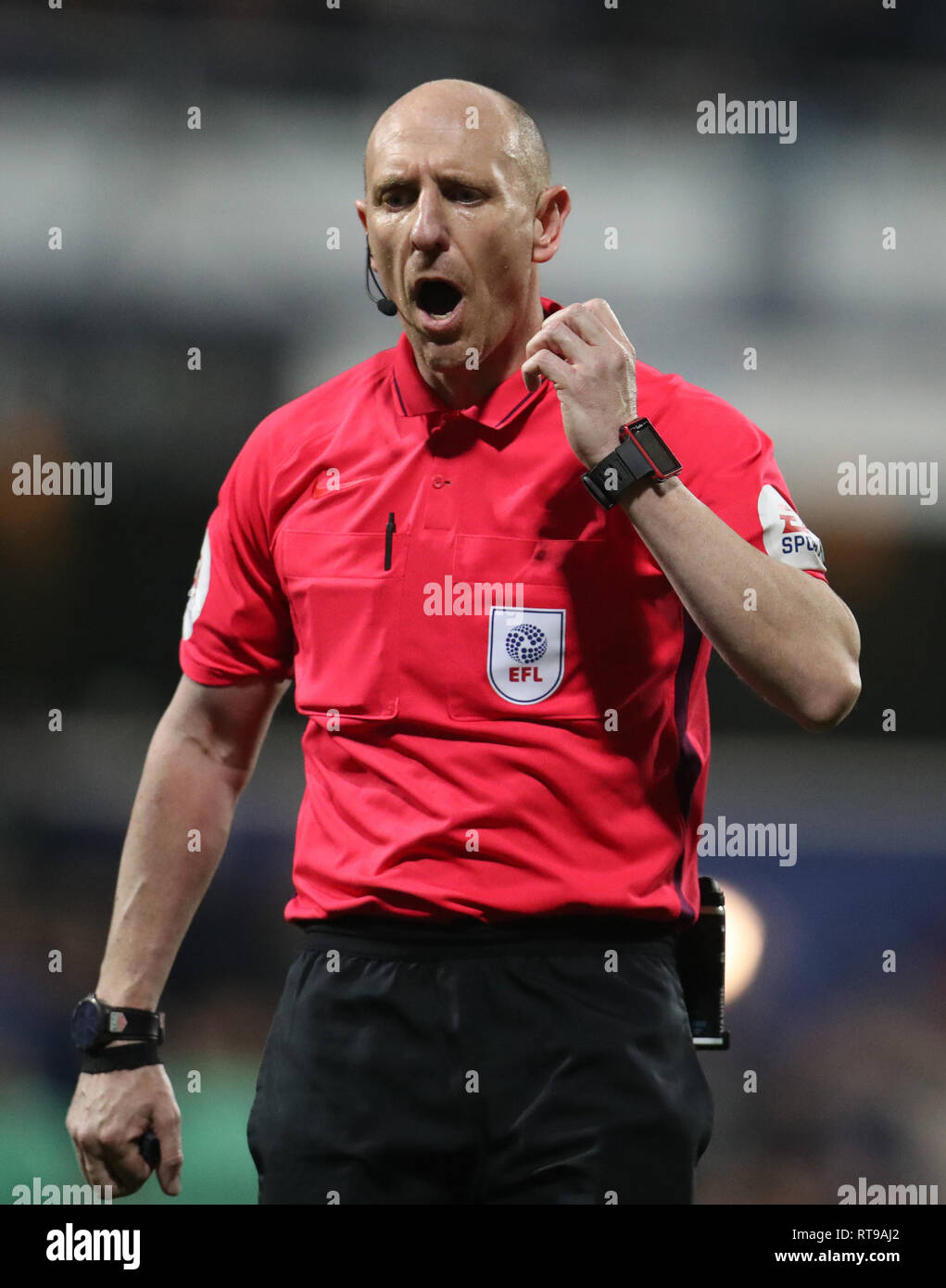 Referee Andy Davies Stock Photo - Alamy