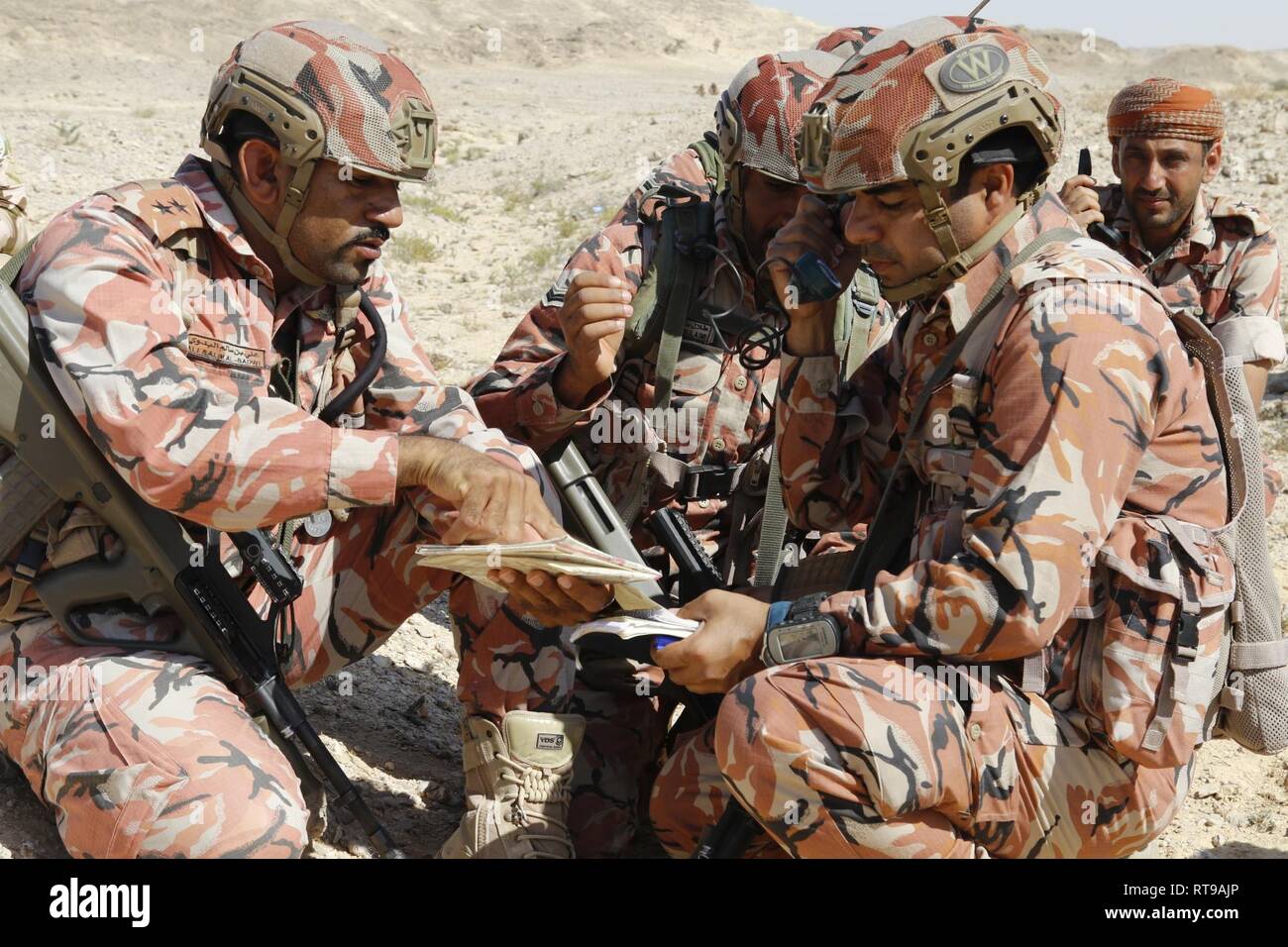 Omani army hi-res stock photography and images - Alamy