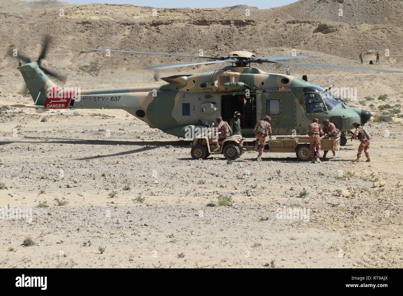 Omani Army Stock Photos & Omani Army Stock Images - Alamy