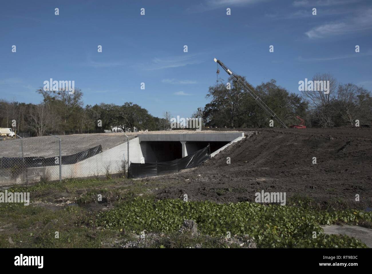 Division gate construction update hi-res stock photography and images ...