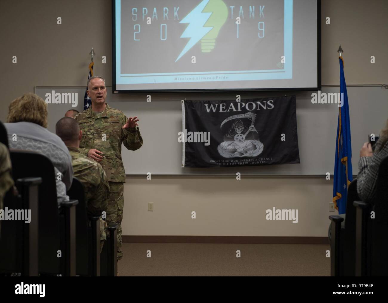 2nd bomb wing commander hi-res stock photography and images - Alamy
