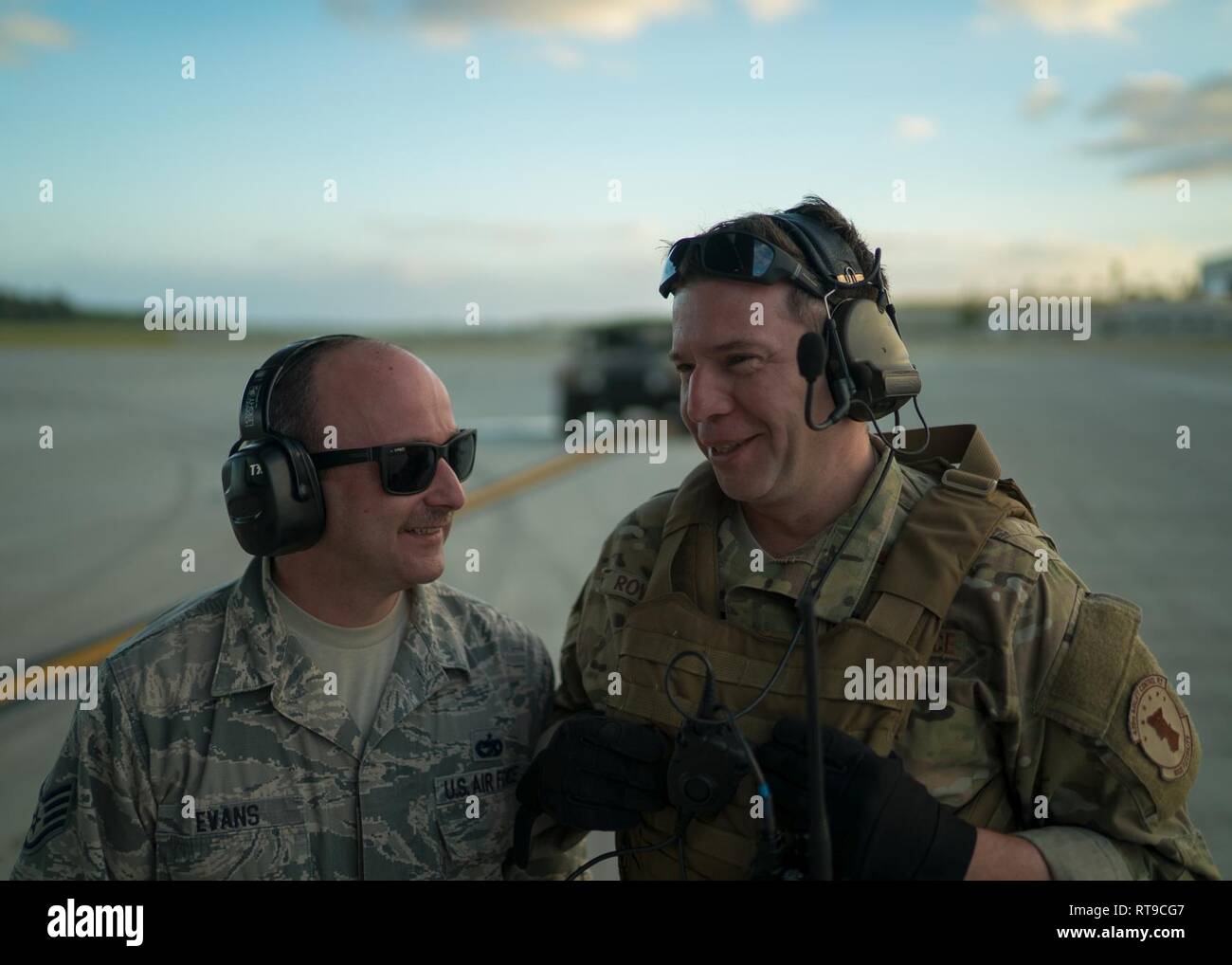 55th aerial port squadron hi-res stock photography and images - Alamy