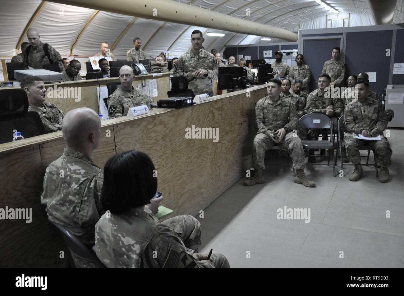 Maj. Gen. Flem B. "Donnie" Walker, Jr., commanding general of the 1st ...