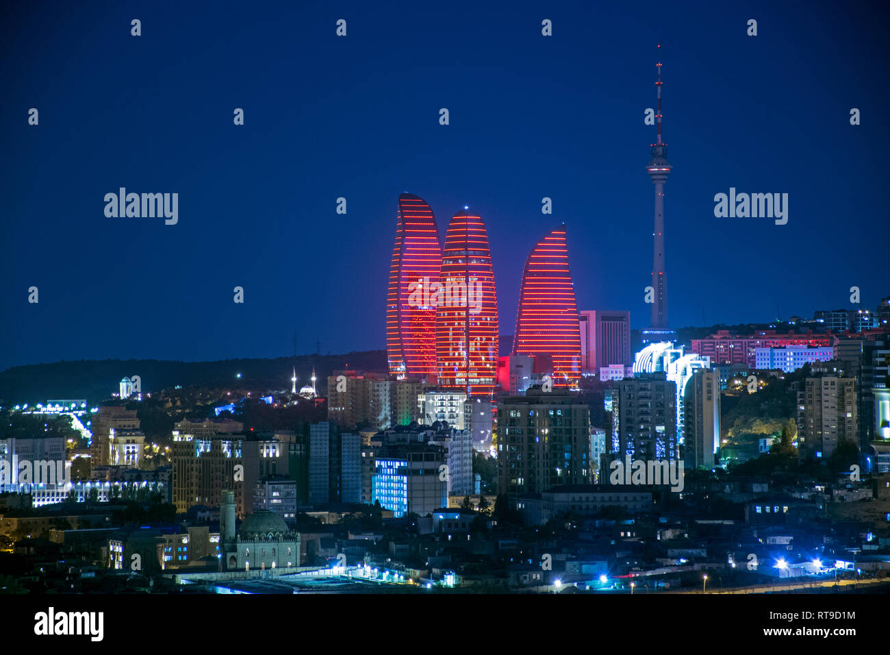 Night view baku skyscrapers hi-res stock photography and images - Alamy