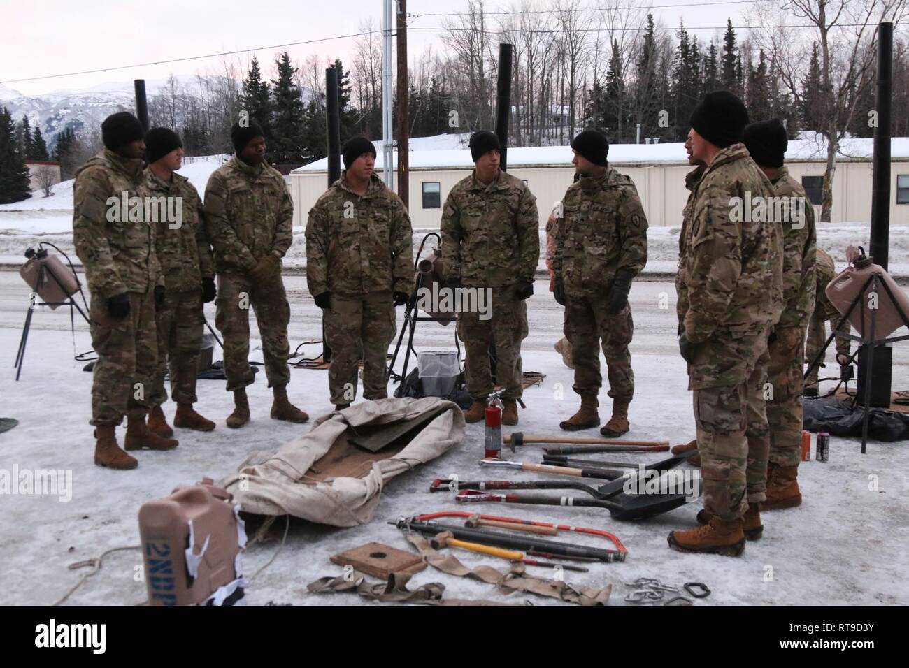 Paratroopers with 1st Battalion, 501st Parachute Infantry Regiment, 4th ...