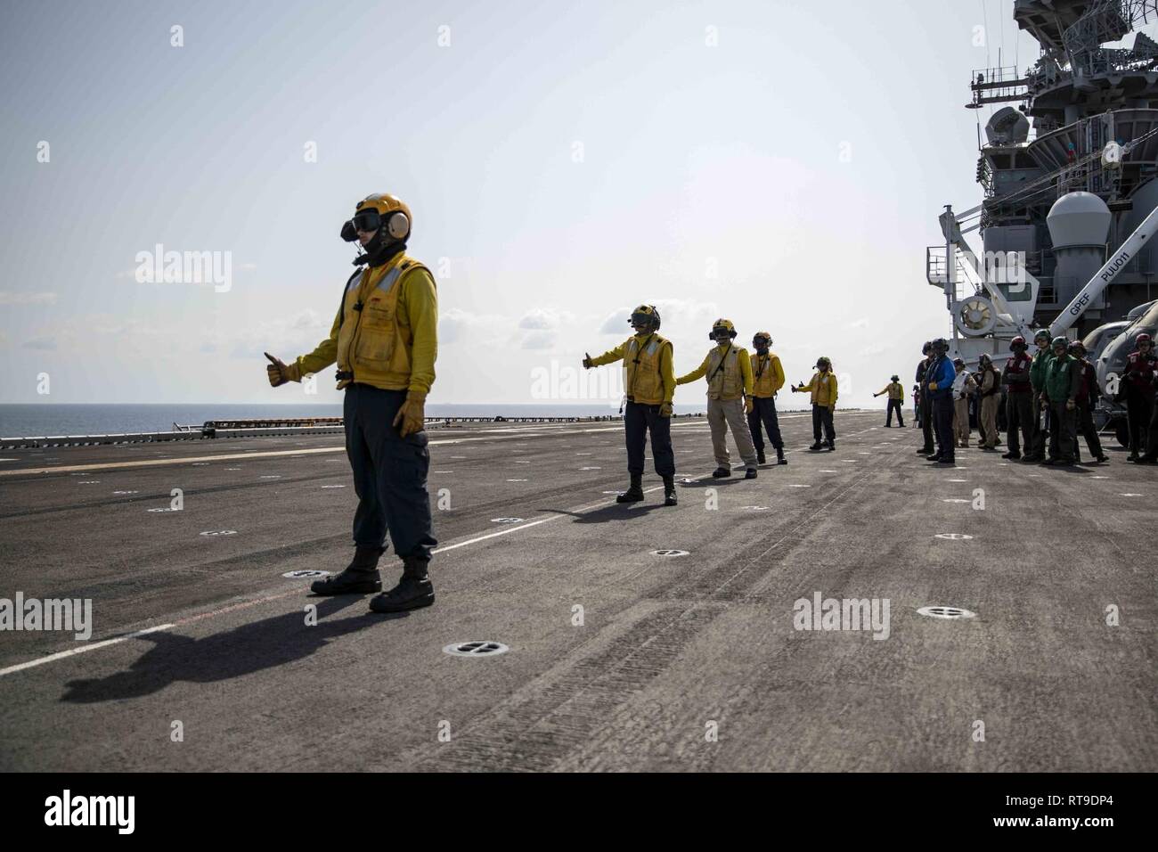 3 points signal hi-res stock photography and images - Alamy