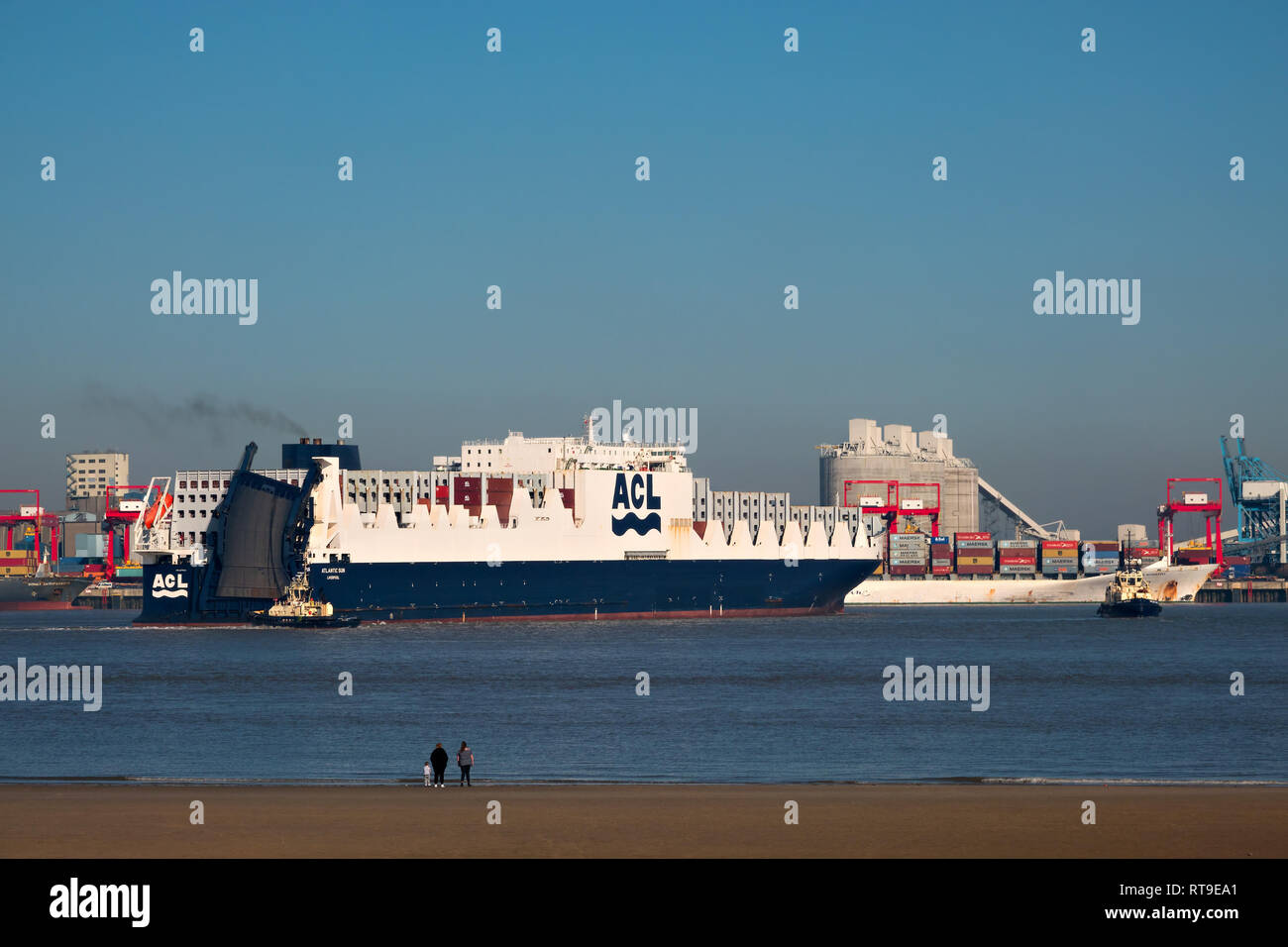 ACL 4th Generation Conro ship Atlantic Sun sails up the River Mersey on ...