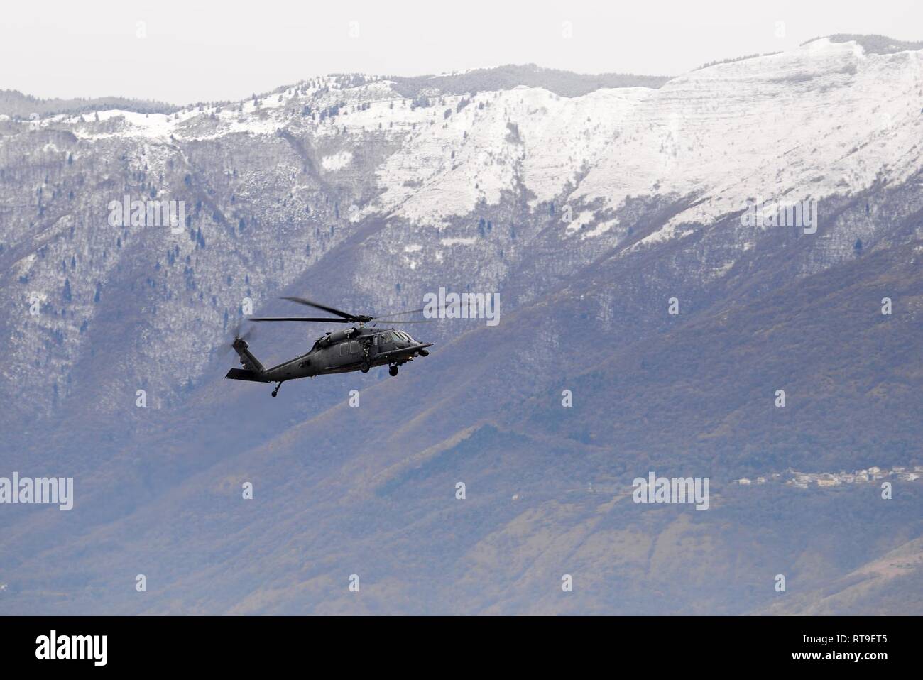 A U.S. Air Force HH-60G Pave Hawk from the 56th Rescue Squadron returns ...