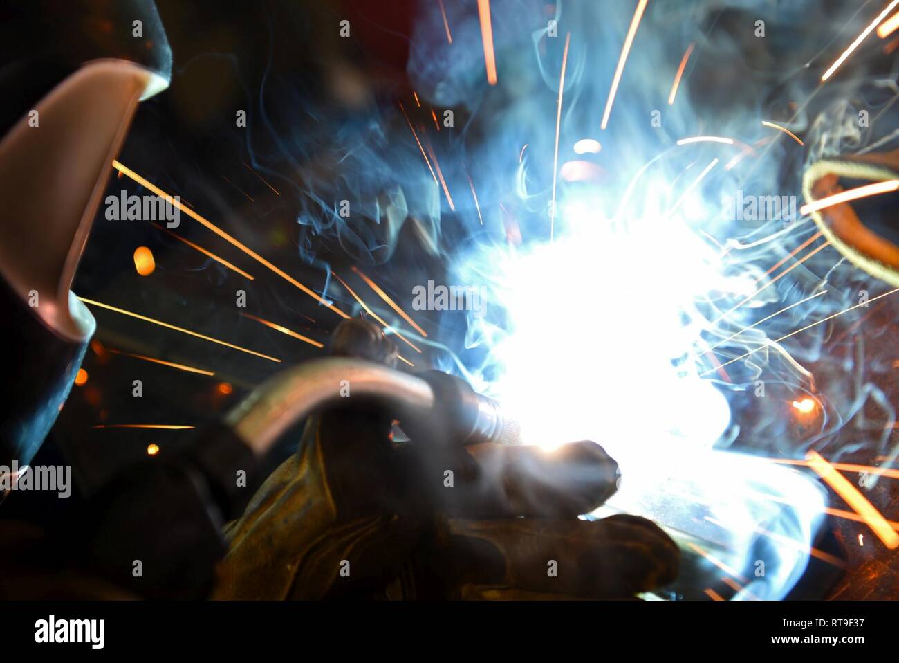 U.S. Air Force Airman 1st Class Peter Lockett, 20th Equipment ...