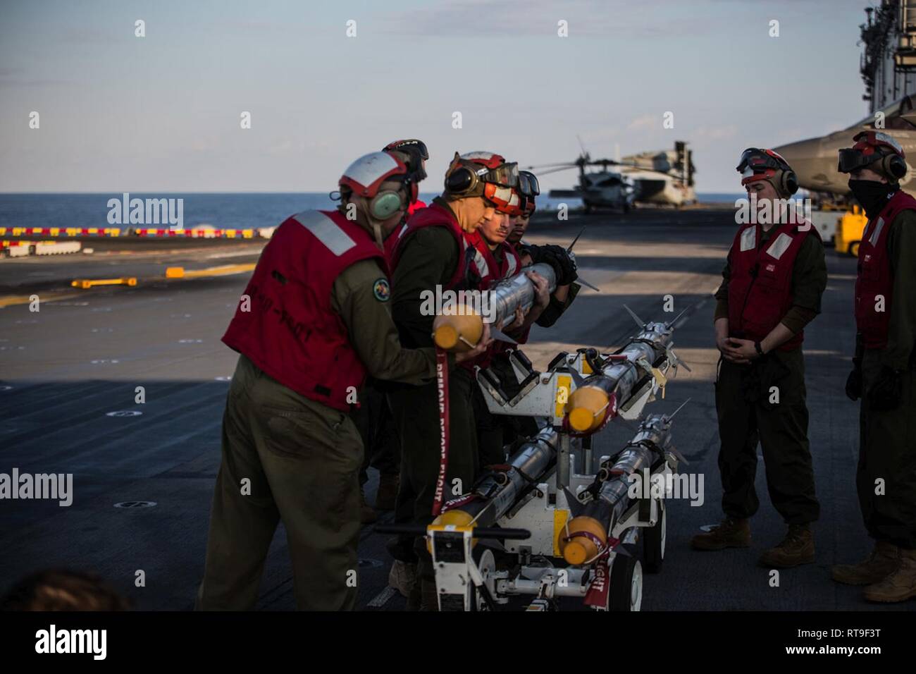 Marines with F-35B Lightning II detachment of Medium Marine Tiltrotor ...