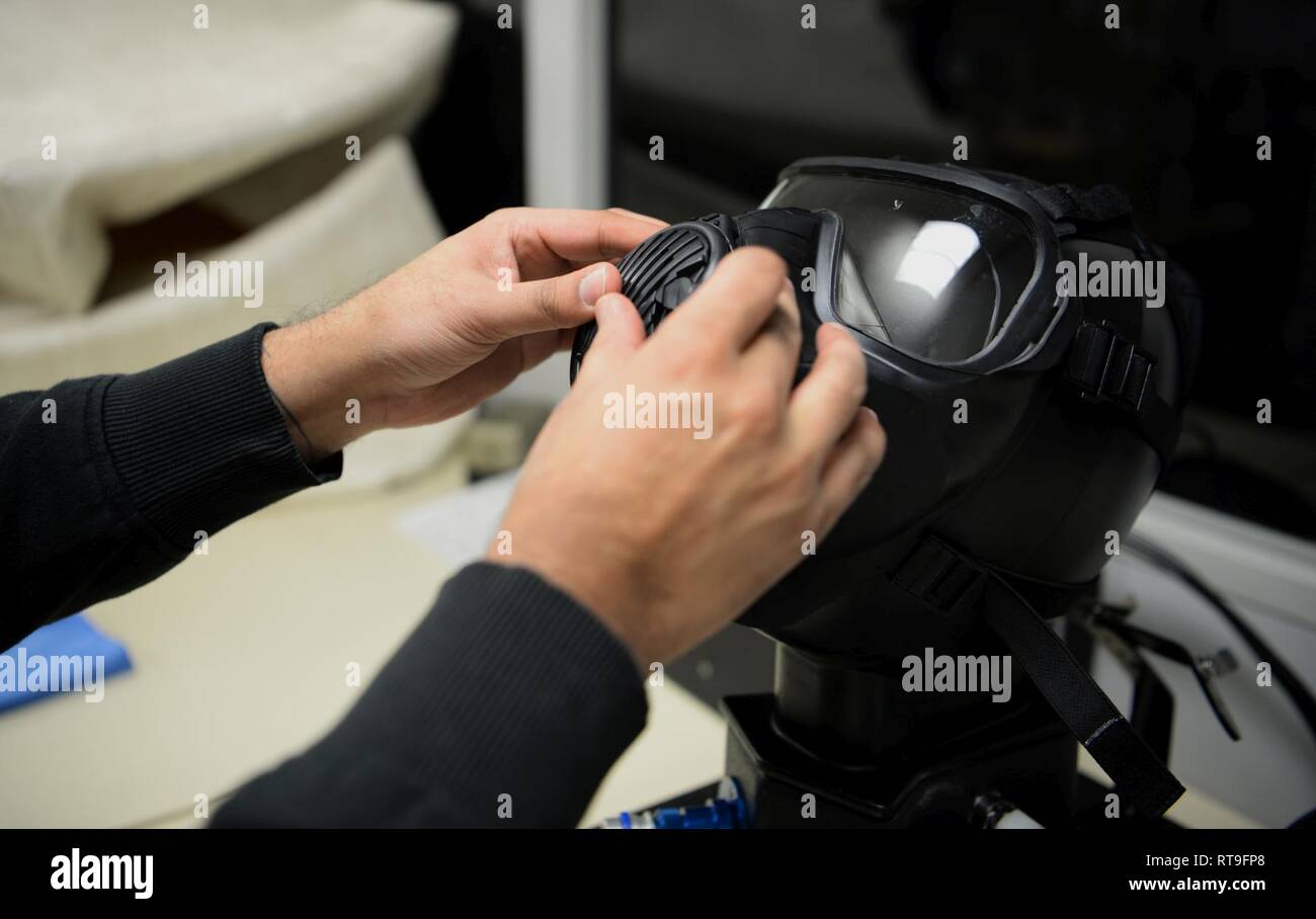 M50 gas mask hi-res stock photography and images - Alamy