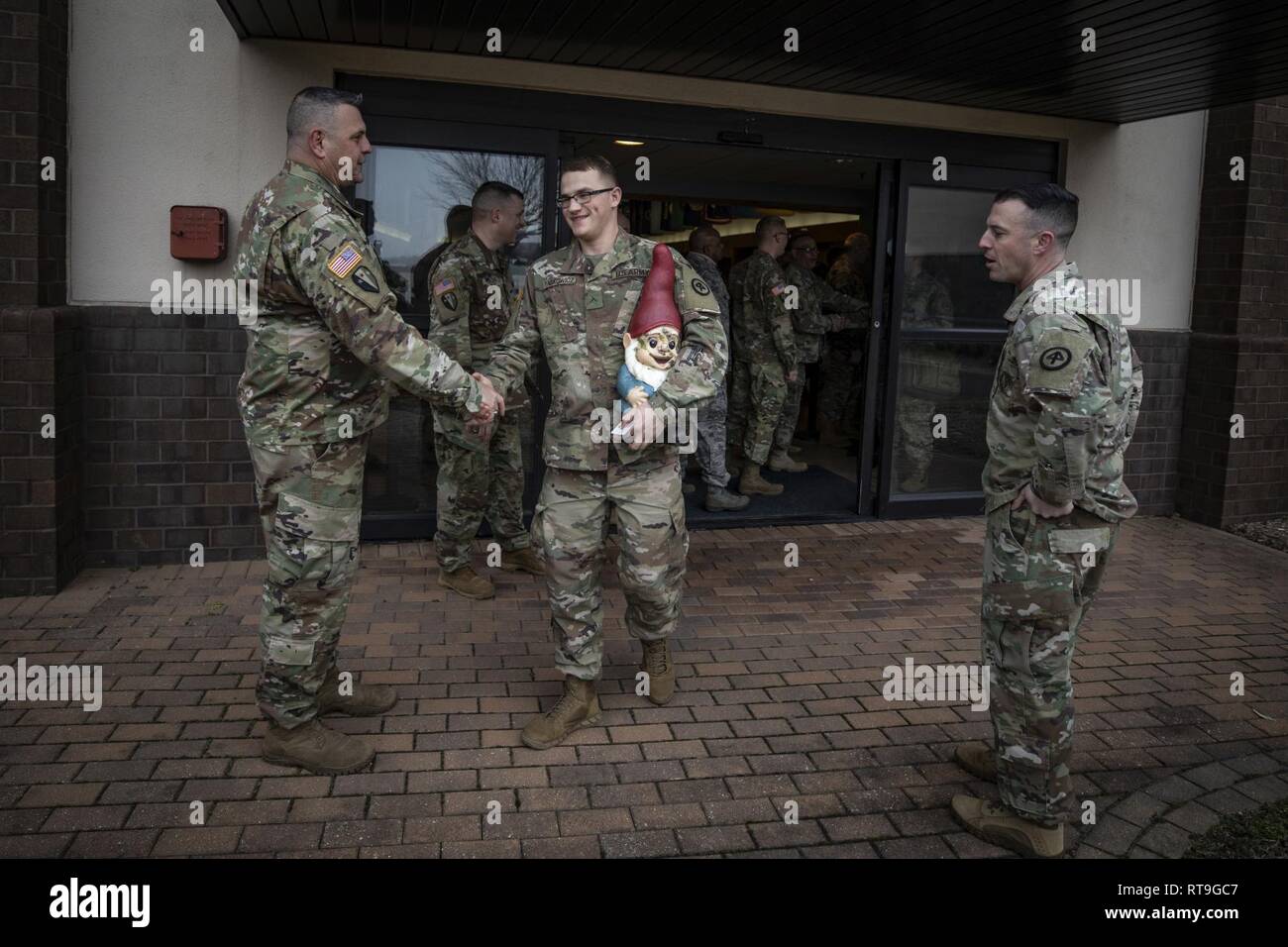 1 114th infantry hi-res stock photography and images - Alamy