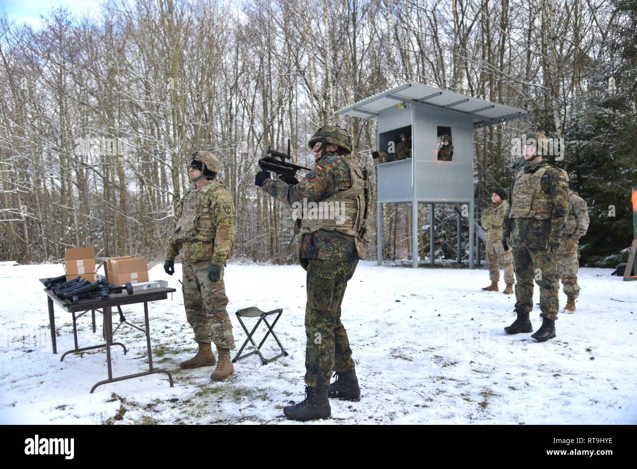 M320 qualification hi-res stock photography and images - Alamy