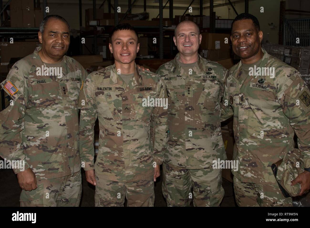 Brigade senior enlisted advisor command sgt maj edward bell hi-res ...