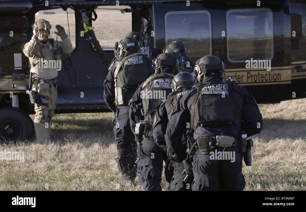 U s customs and border protection special response team hi-res stock ...