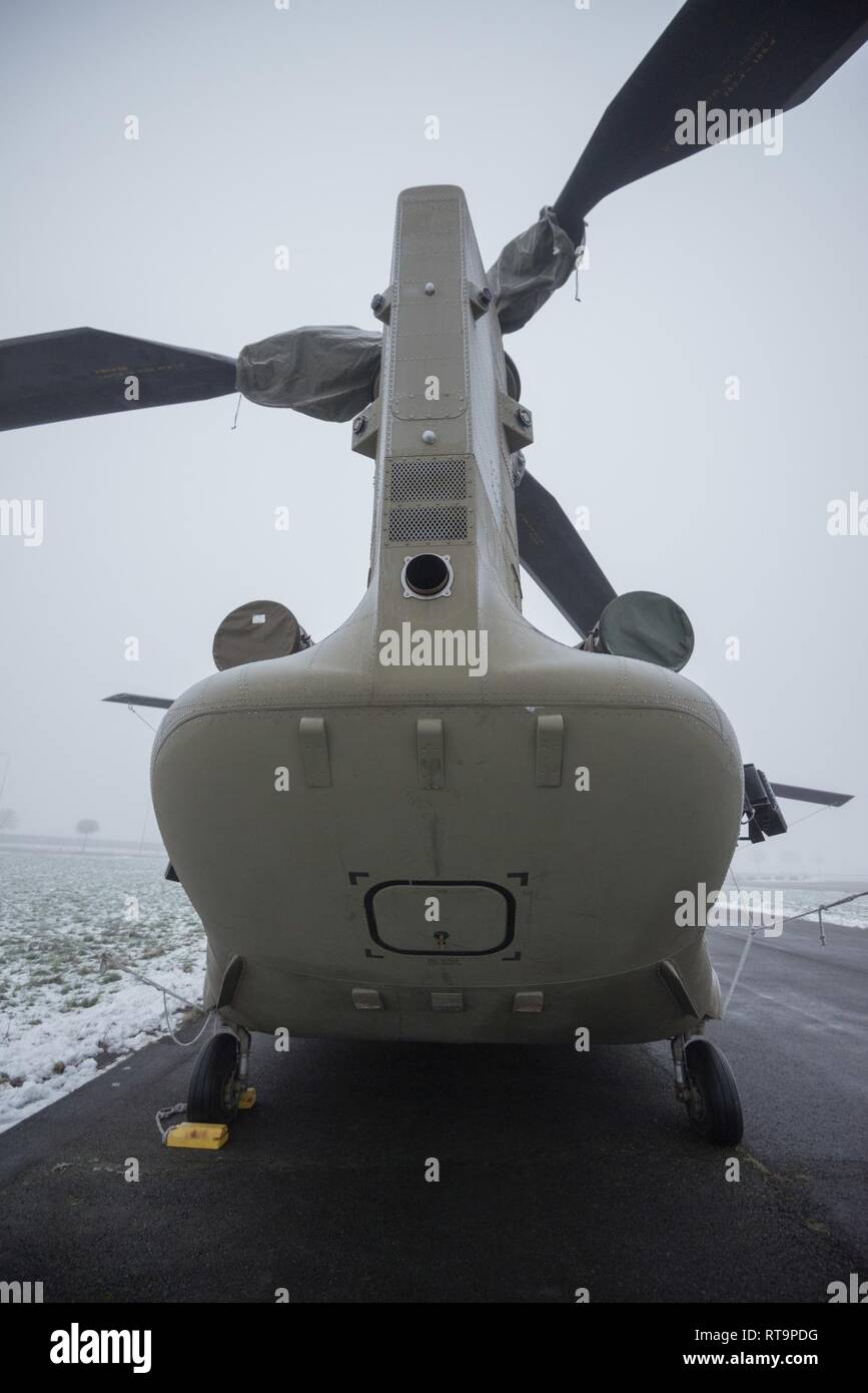 Cargo helicopter door hi-res stock photography and images - Alamy
