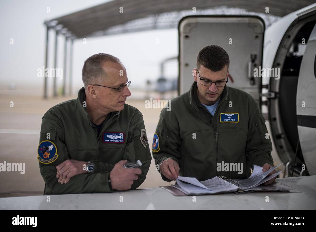 Maj. Gen. Mark E. Weatherington, left, deputy commander of Air ...