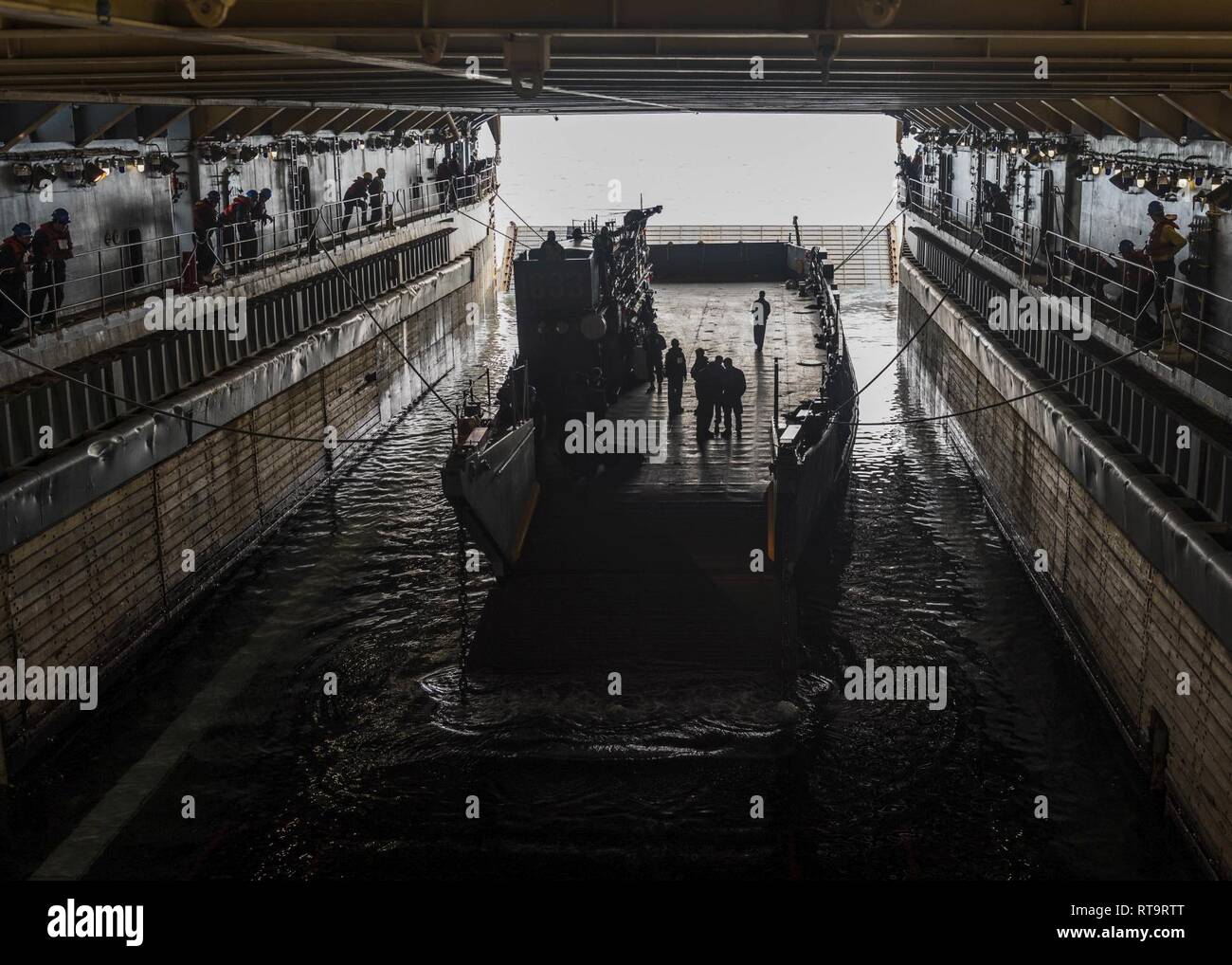 PHILIPPINE SEA (Feb. 01, 2019) – Landing Craft, Utility (LCU) 1633 ...