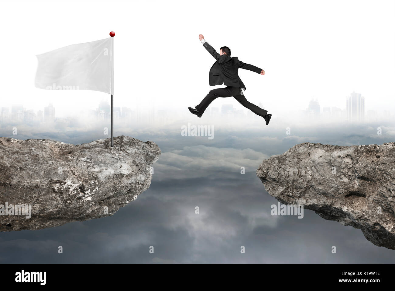 Cliff jump sign hi-res stock photography and images - Alamy