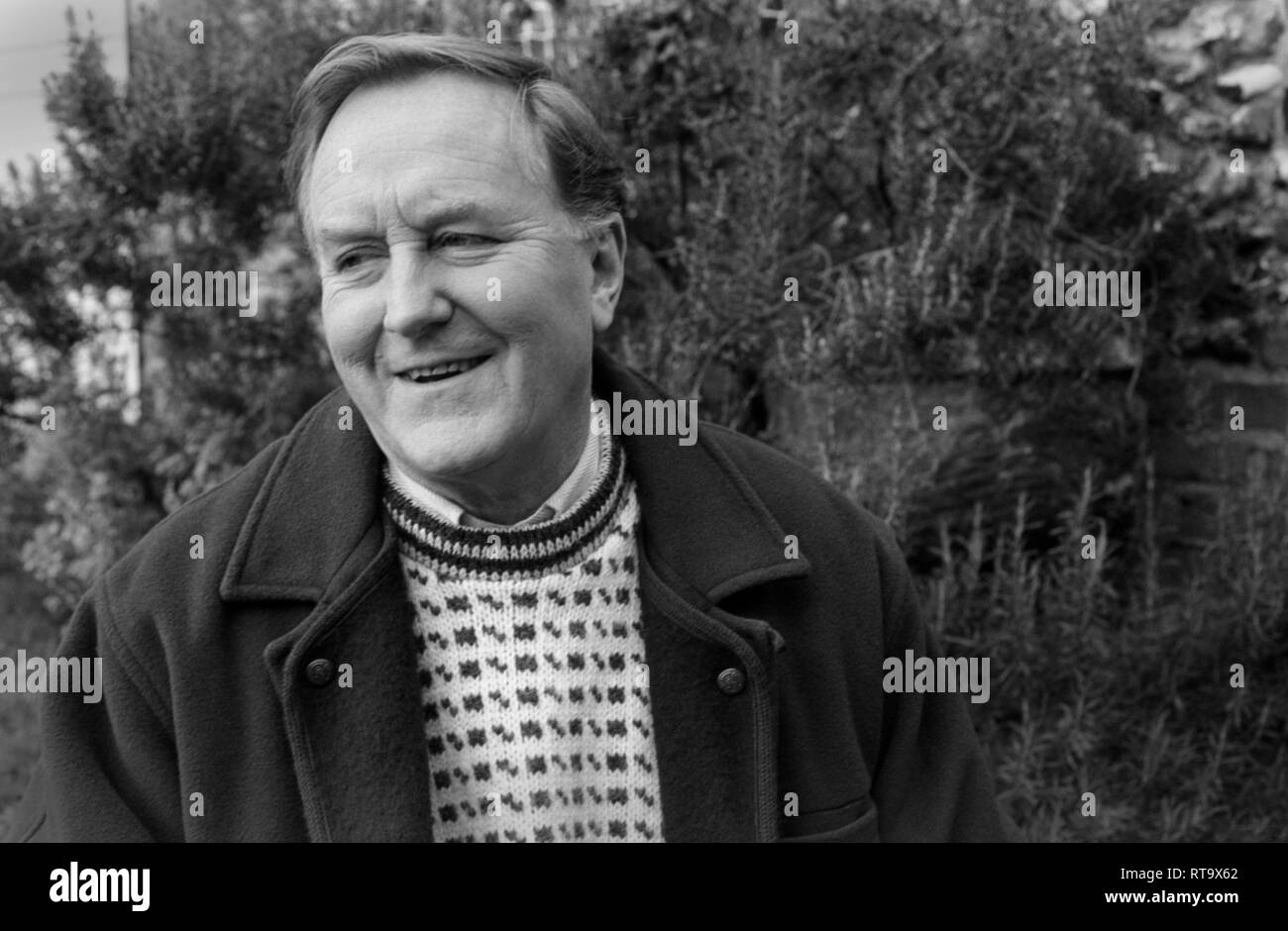 All creatures great and small bbc hi-res stock photography and images ...