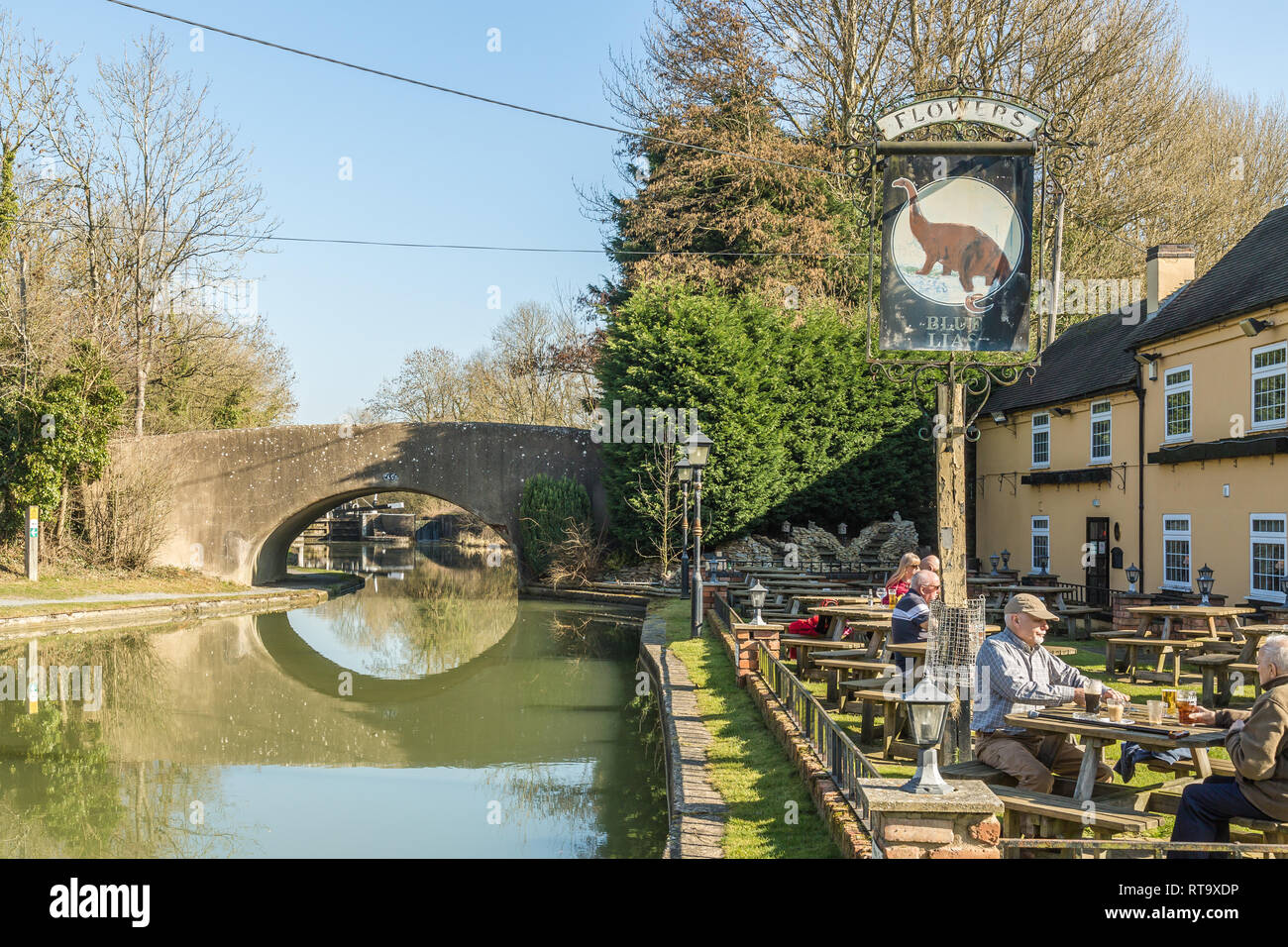 The Blue Lias pub at Stockton, near Coventry Stock Photo - Alamy
