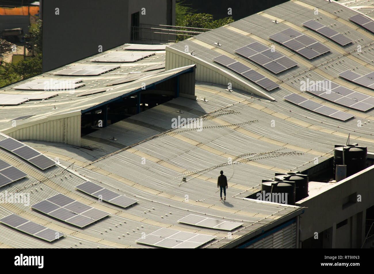 Solar panels being installed on the roof of delhi metro station Stock ...