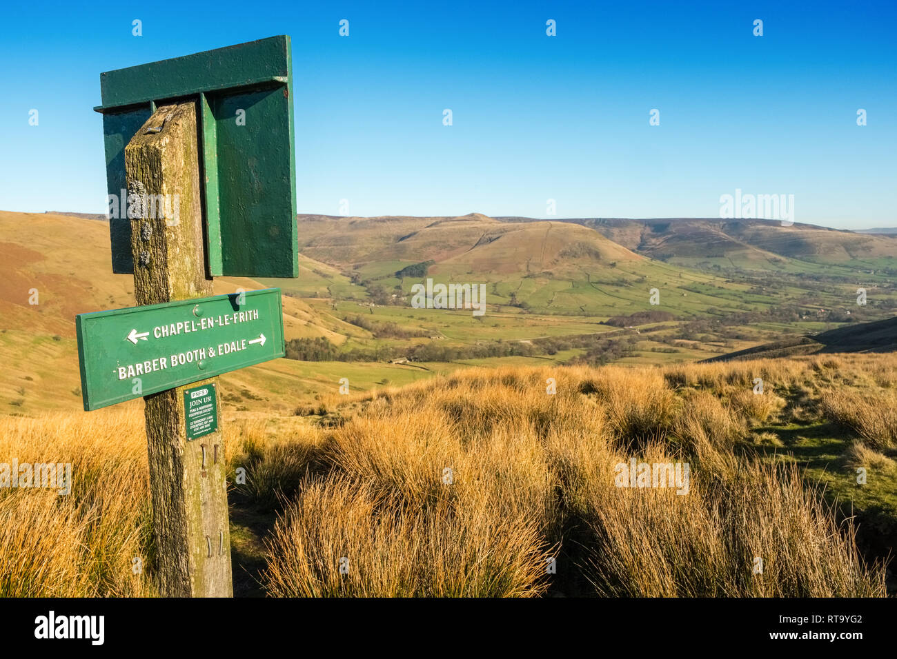 Chapel Gate, a track leading from Rushup Edge down to Edale, Peak ...