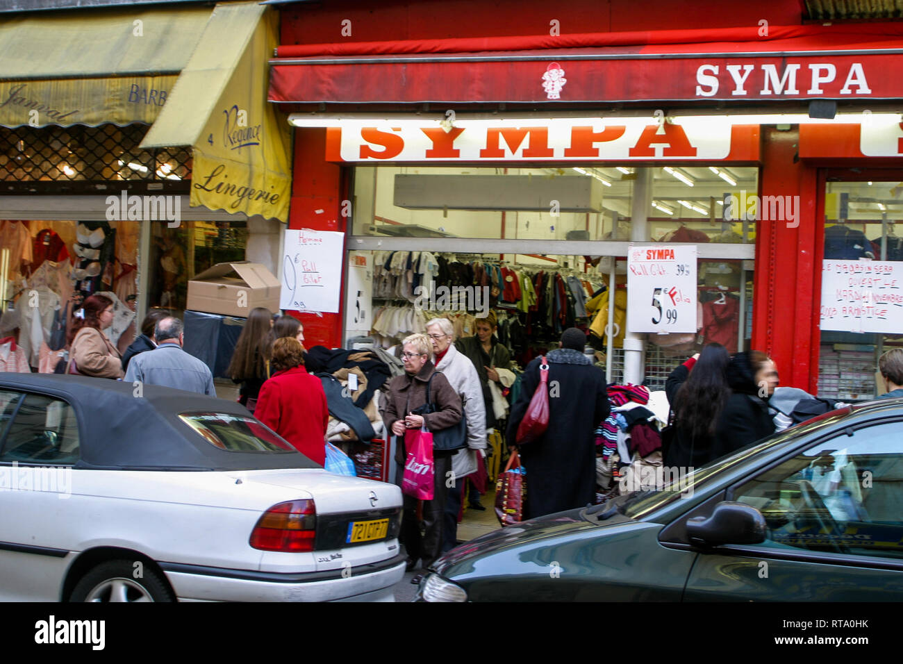 Barbes district hi-res stock photography and images - Alamy