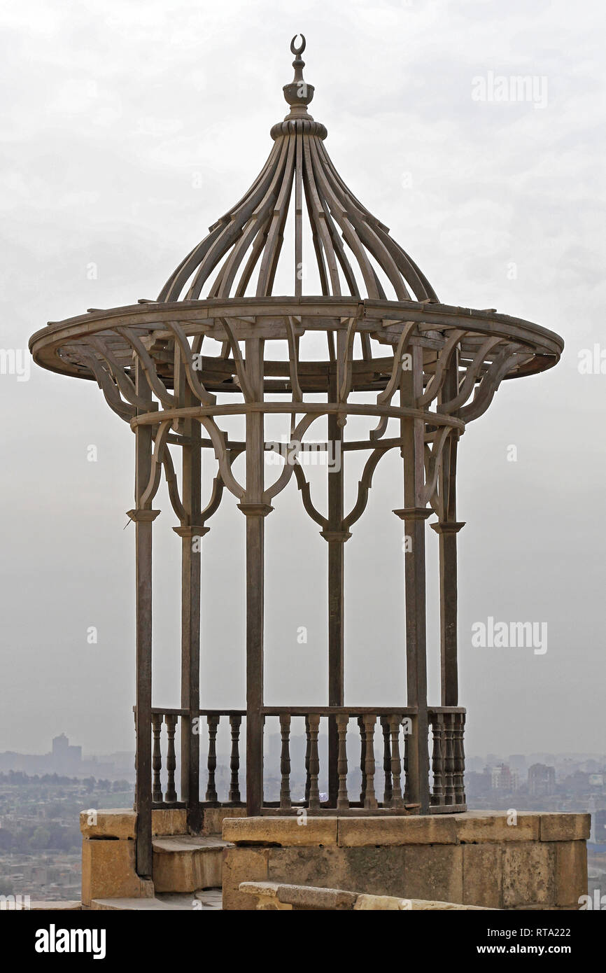 Round structure hi-res stock photography and images - Alamy