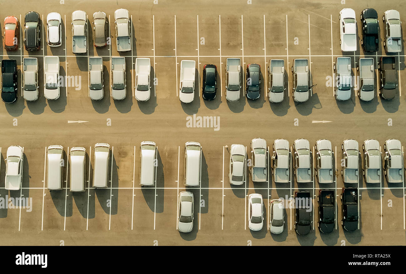 Car park with empty parking lots hi-res stock photography and images ...