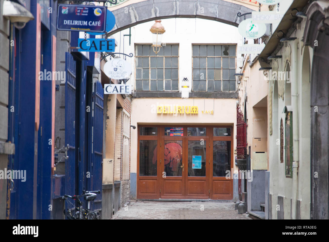 Delirium cafe and brussels hi-res stock photography and images - Alamy