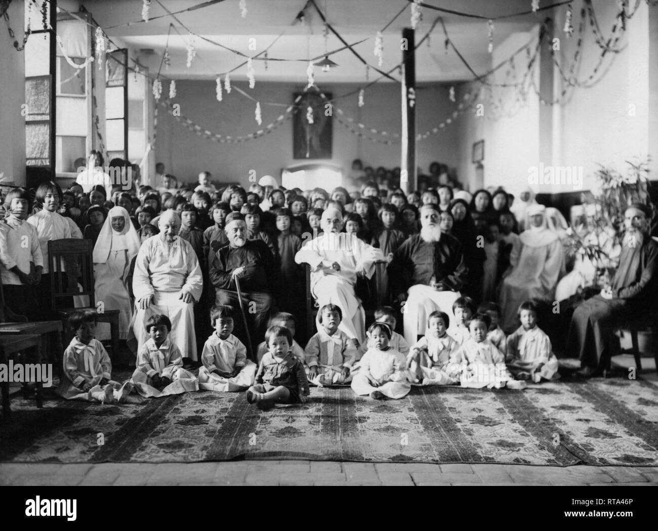 Missionary in china hi-res stock photography and images - Alamy