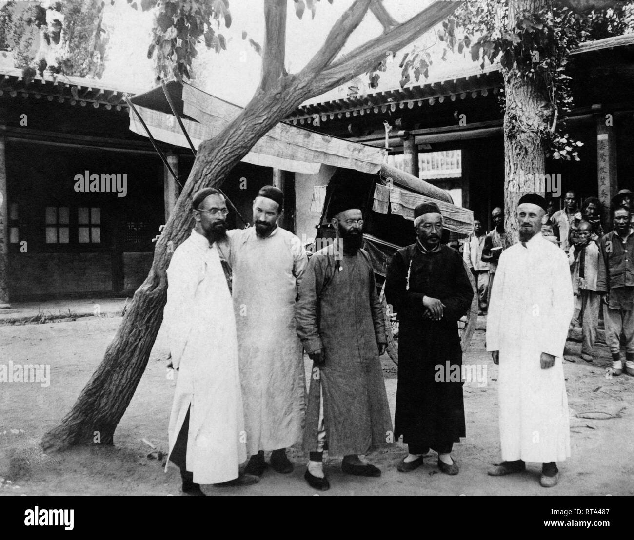 Historical missionaries Black and White Stock Photos & Images - Alamy