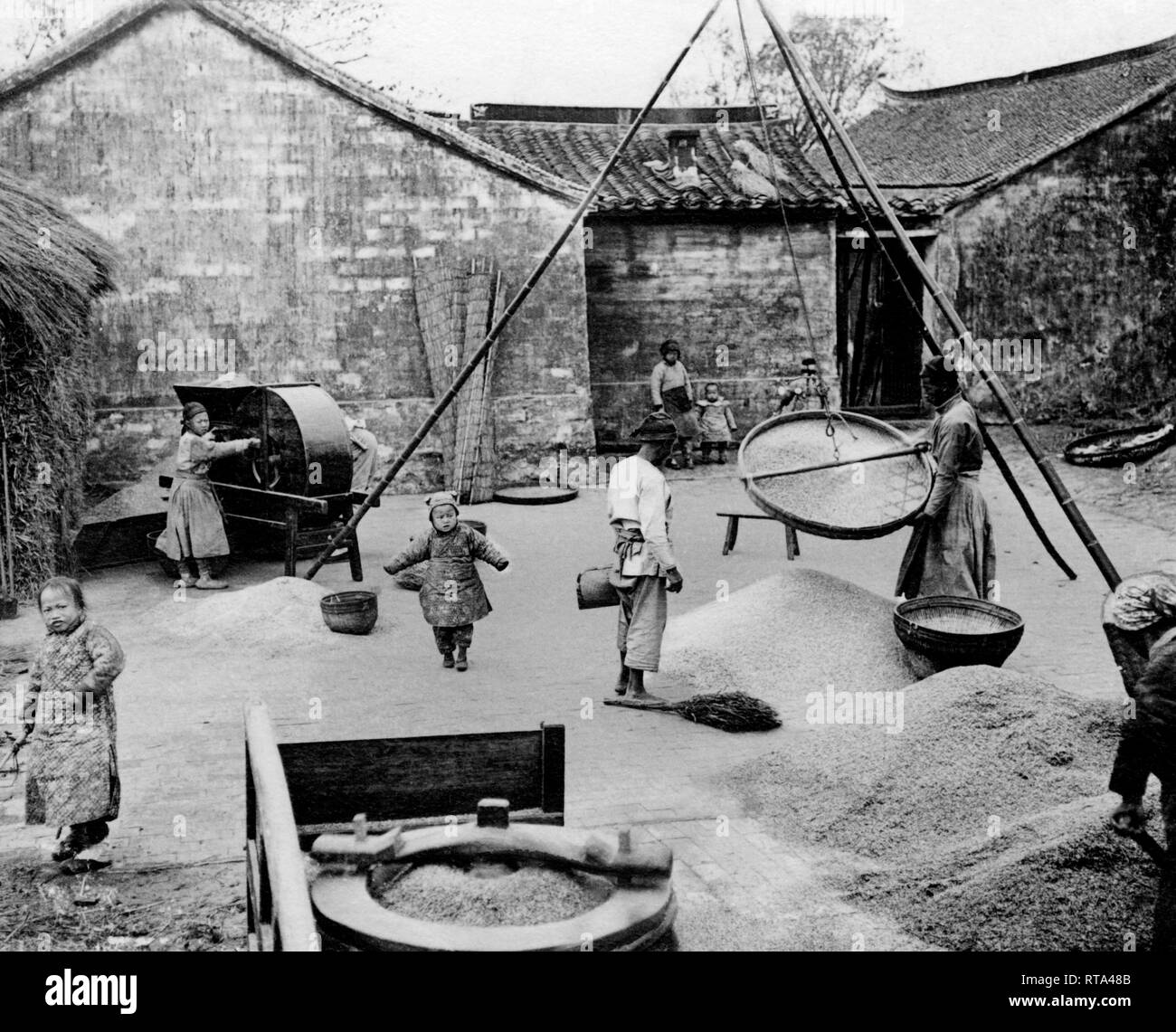 China corn historical hi-res stock photography and images - Alamy