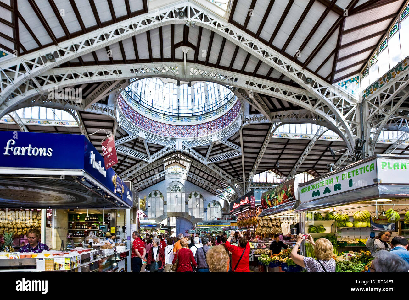 Mercado interno hi-res stock photography and images - Alamy