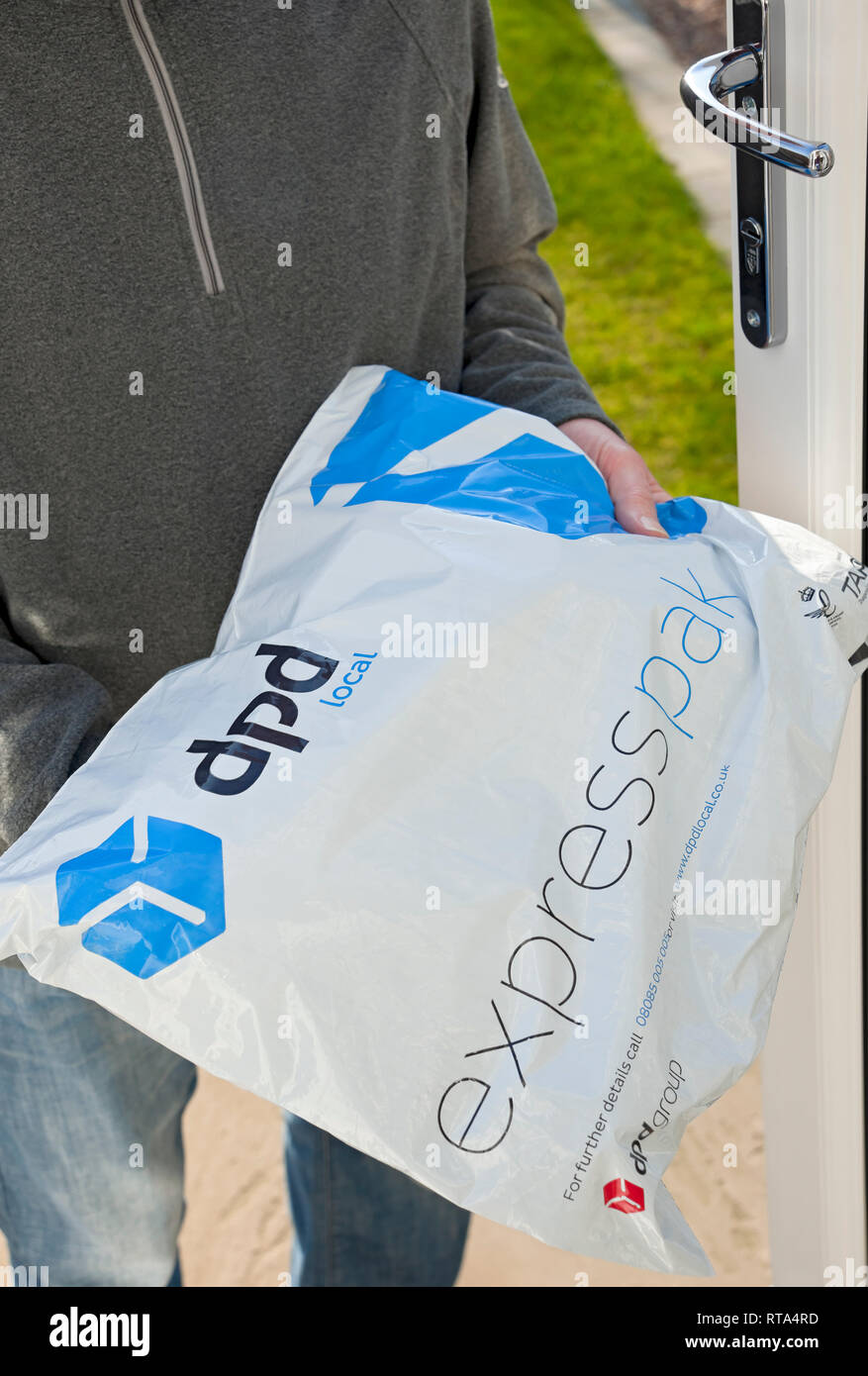 Dpd deliveries hi-res stock photography and images - Alamy