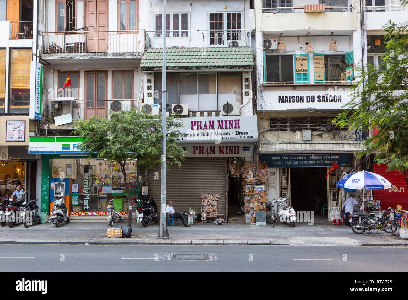 Street scene in Ho Chi Minh City, Vietnam Stock Photo - Alamy