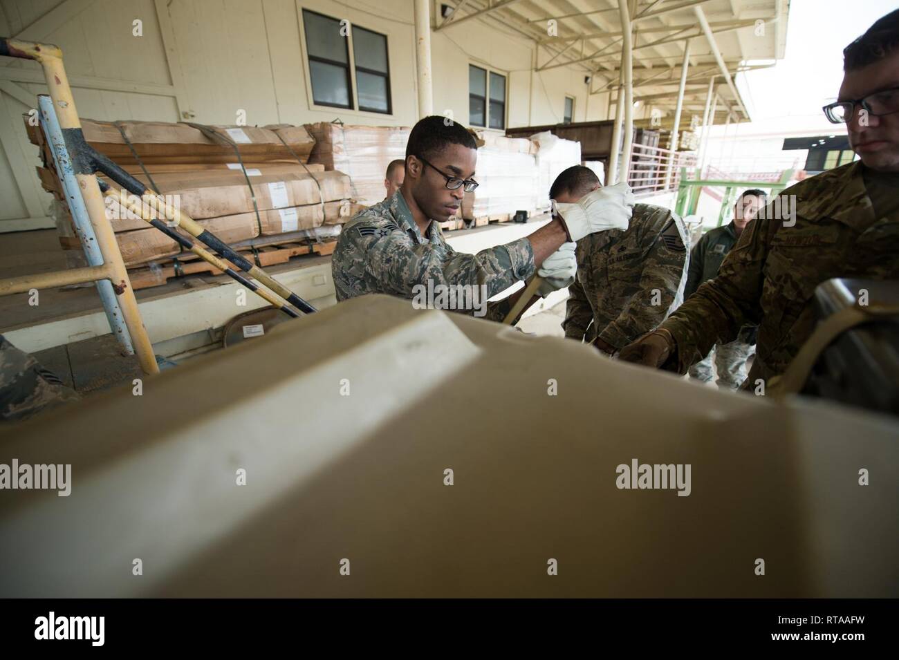 59th medical wing hi-res stock photography and images - Alamy