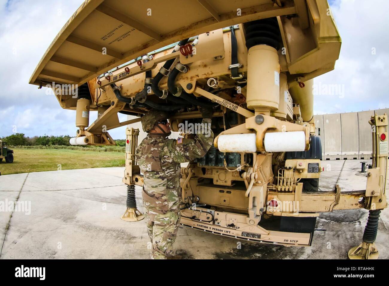 A Soldier with the 94th Army Air and Missile Defense Command, preforms ...