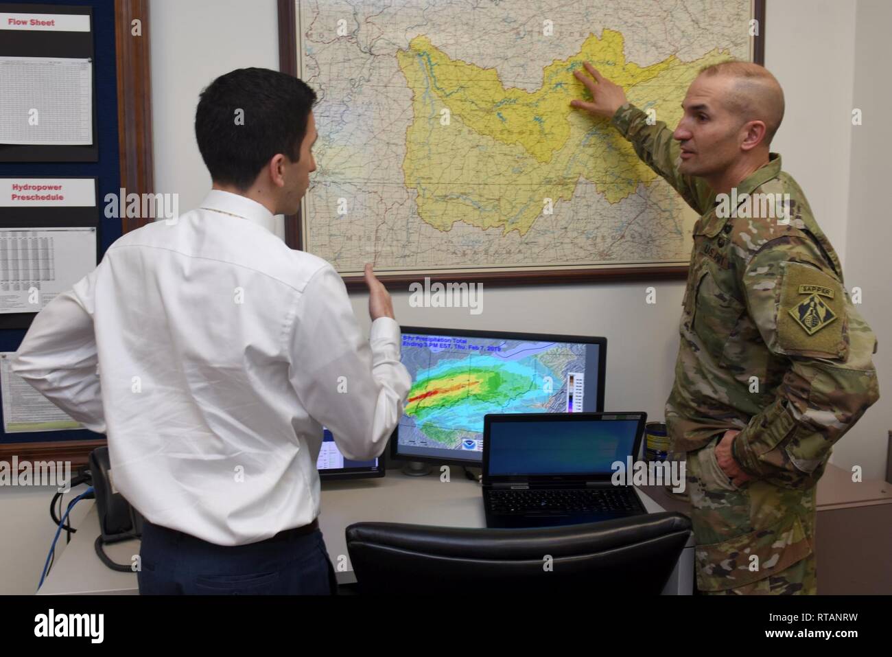 Great lakes and ohio river division hi-res stock photography and images ...