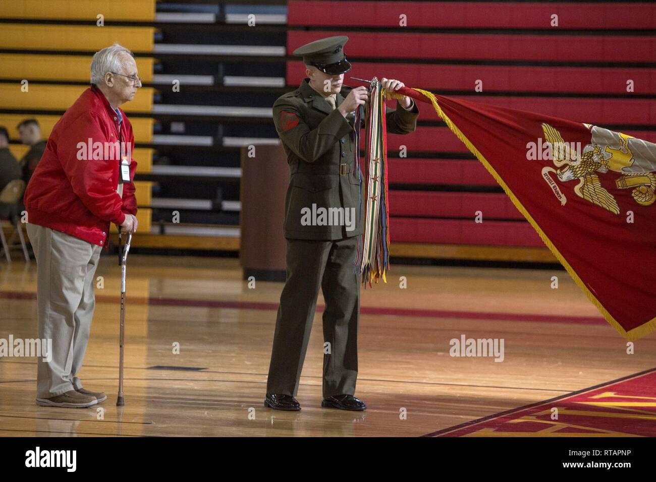 Battle colors rededication ceremony hi-res stock photography and images ...