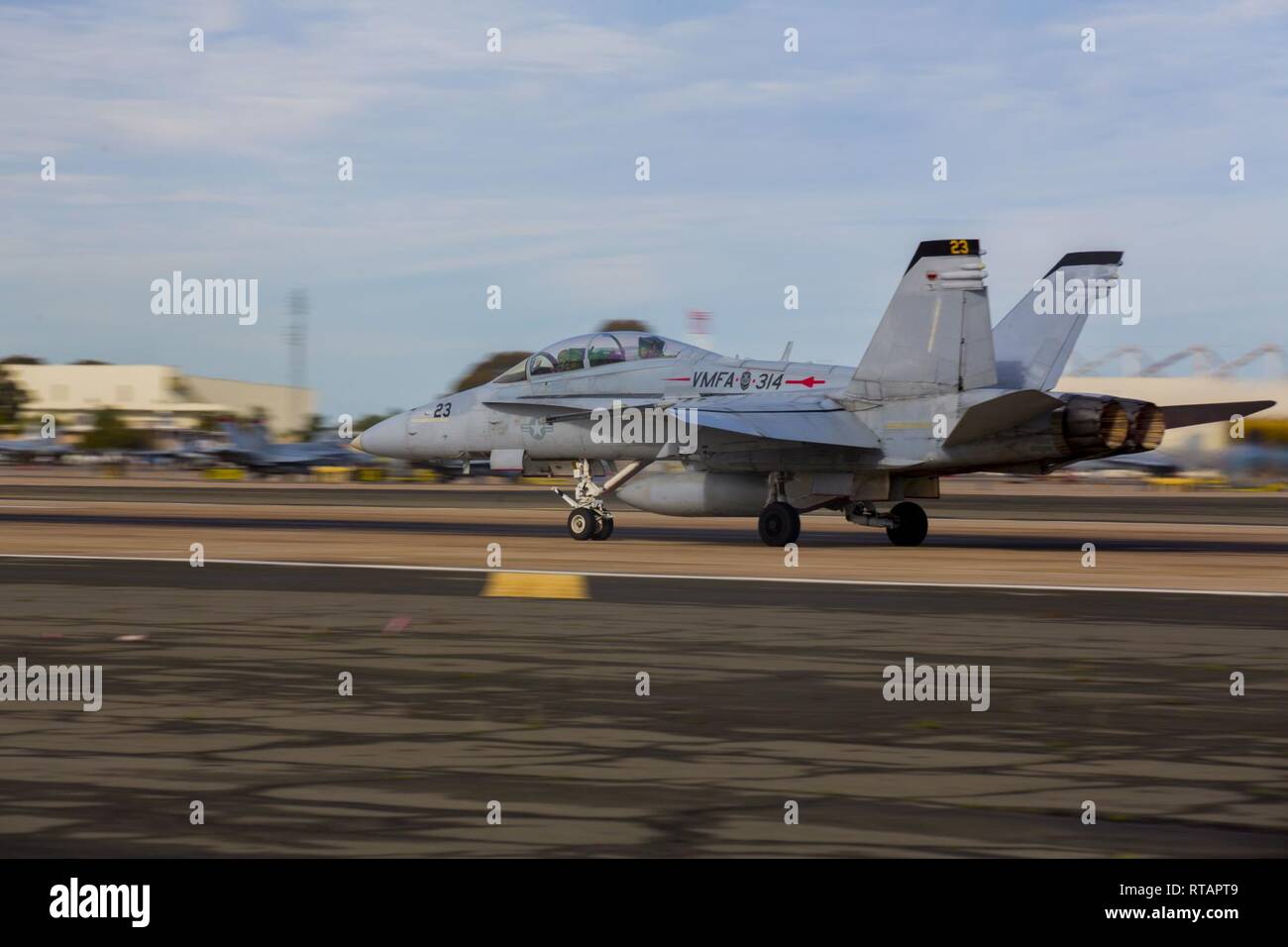 Vmfa 314 hi-res stock photography and images - Alamy