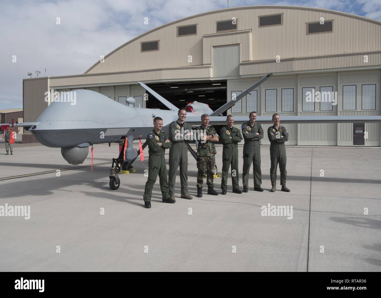 Mq 9 reaper pilots hi-res stock photography and images - Alamy Mq 9 reaper pilots hi-res stock photography and images - Alamy