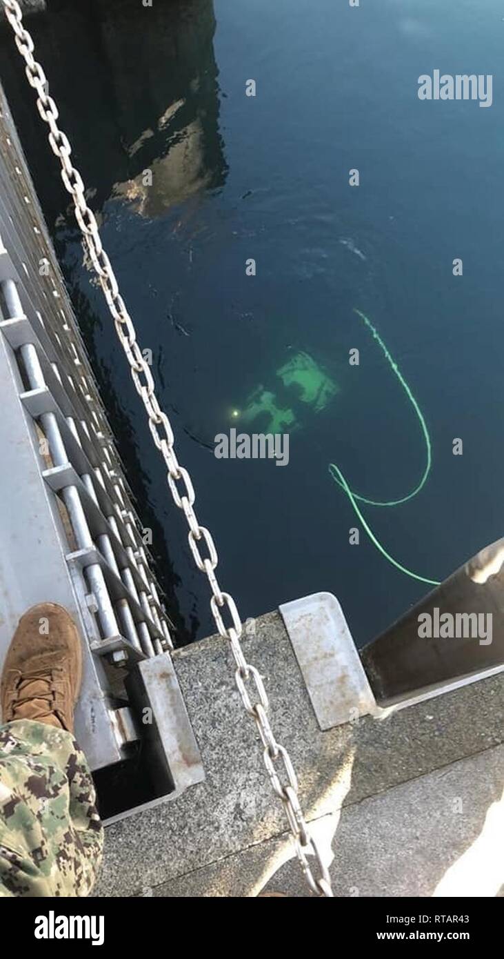 Underwater Construction Team Two’s (UCT 2), Construction Dive ...