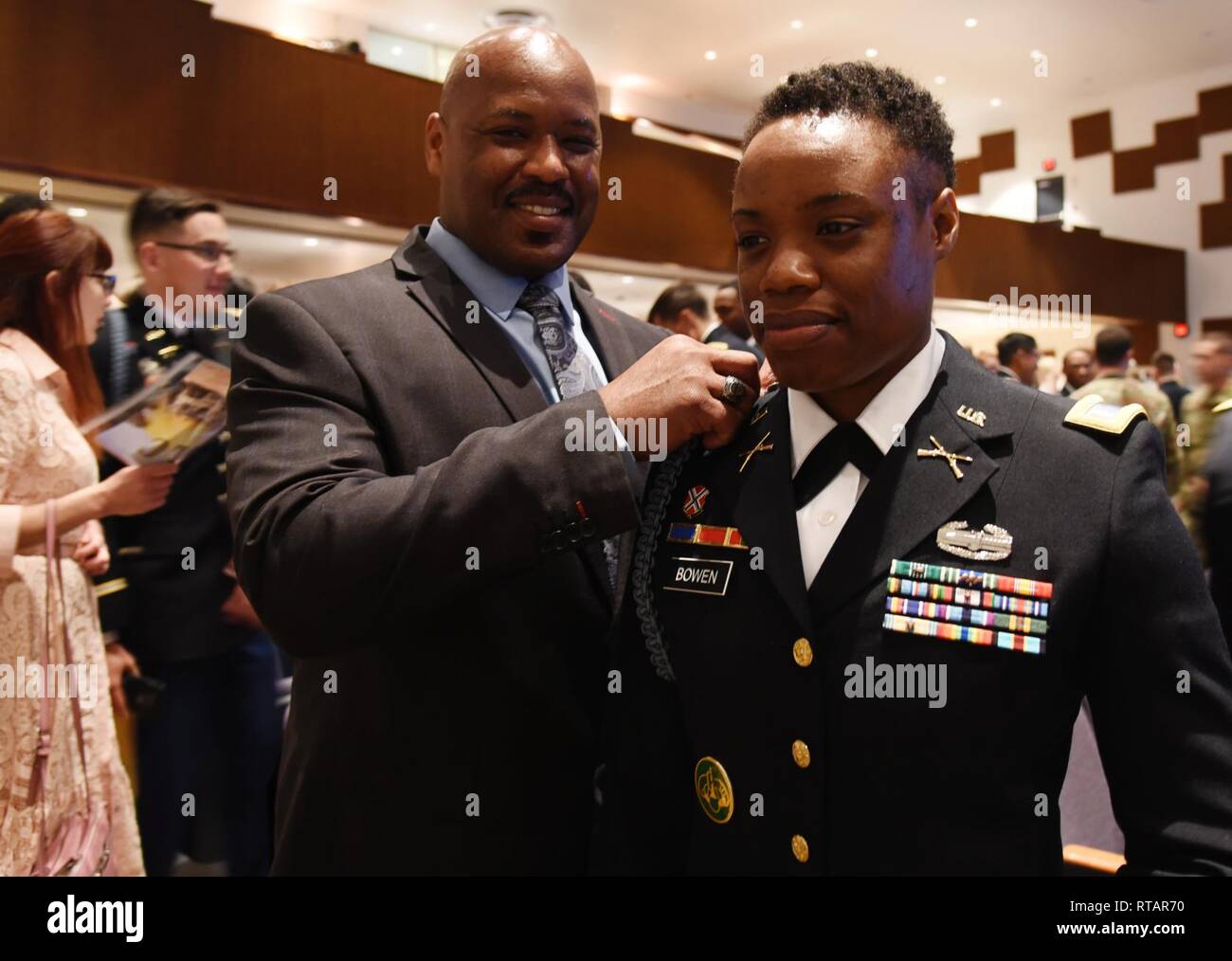 The Virginia National Guard’s first female infantry officer, 1st Lt ...