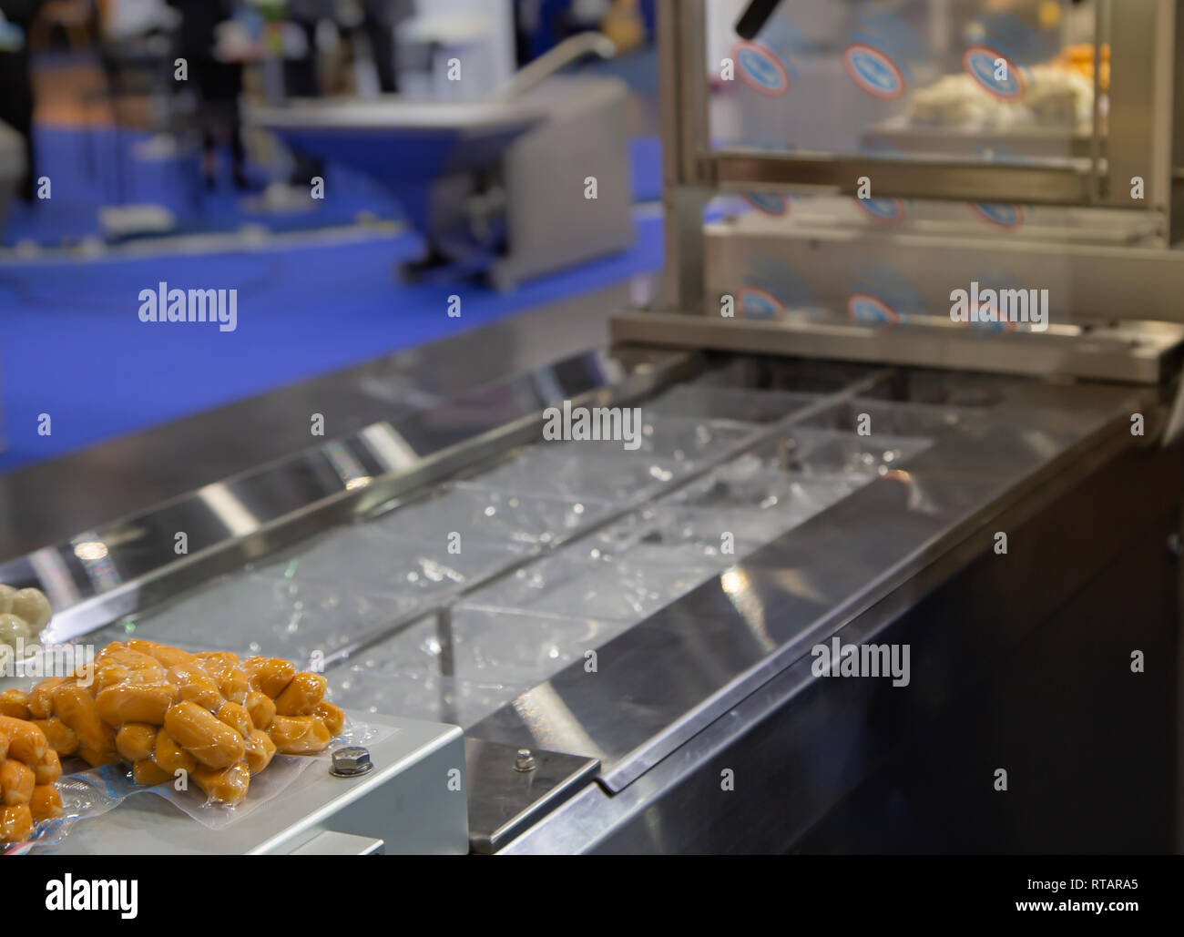 Food manufacturer production line hi-res stock photography and images ...