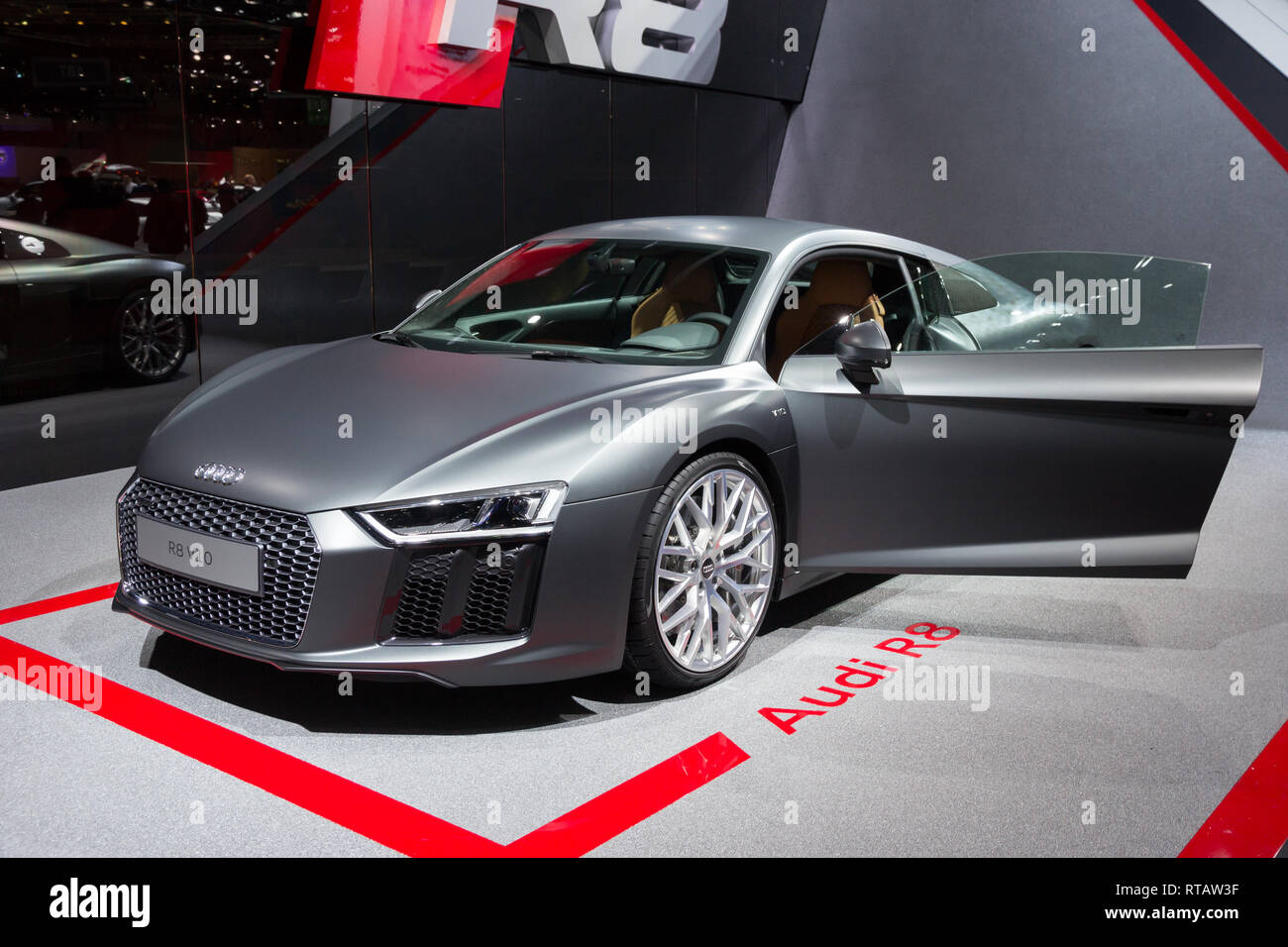 Audi r8 presentation hi-res stock photography and images - Alamy