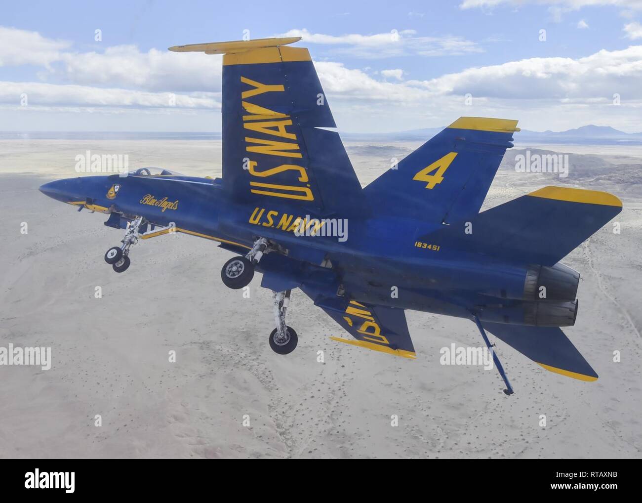 EL CENTRO, Calif. (Feb. 4, 2019) Right wing pilot Lt. James Haley ...