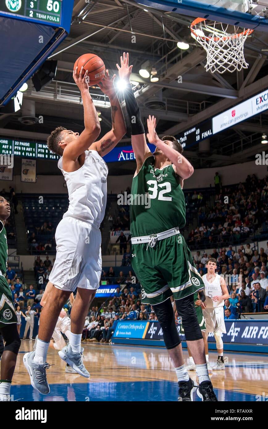 U.S. Air Force Academy – Air Force forward Ryan Swan shoots over ...
